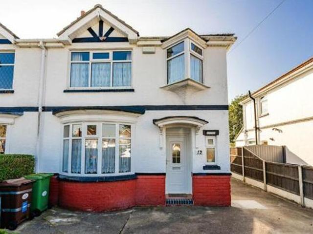 3 Bedroom Semi detached House For Sale In Grimsby, Lincolnshire