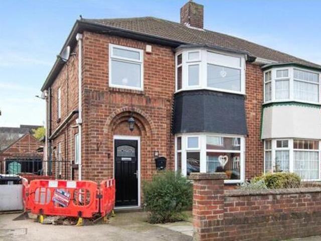 3 Bedroom Semi detached House For Sale In Grimsby, Lincolnshire
