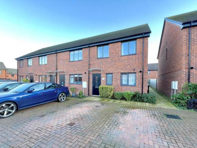 3 Bedroom Semi detached House For Sale In Gunthorpe