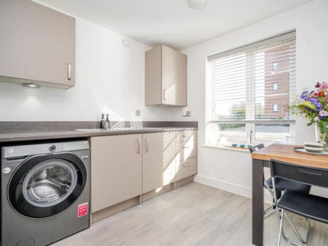 3 bedroom semi detached house for sale in Guildford Avenue, Kingsmead, Milton Keynes MK4