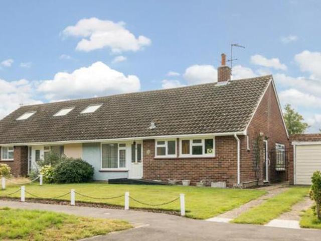 3 Bedroom Semi detached House For Sale In Guildford, Surrey