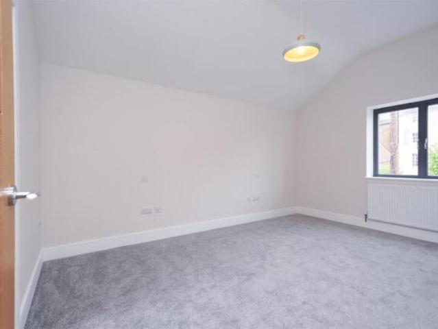3 bedroom semi detached house for sale in Gulistan Road, Leamington Spa, CV32