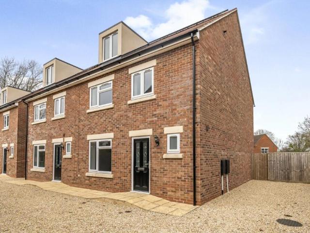 3 bedroom semi detached house for sale in Gurden Place, Headington, Oxford, OX3
