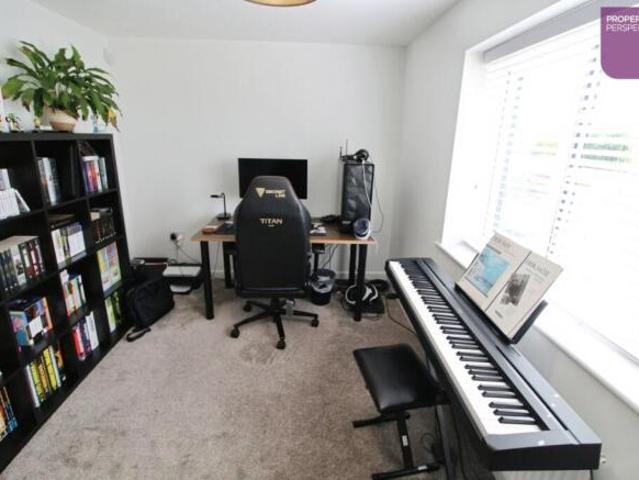 3 bedroom semi detached house for sale in Gypsy Moth Lane, Kingswood, Hull, HU7