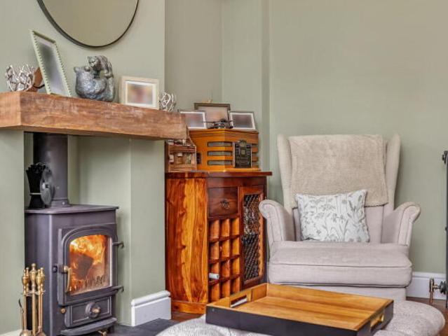 3 bedroom semi detached house for sale in Hamilton Place, Neilston, Glasgow, East Renfrewshire, G78