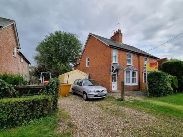 3 Bedroom Semi detached House For Sale In Hampshire