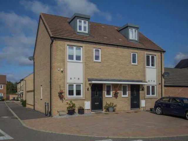 3 Bedroom Semi detached House For Sale In Hampton Vale