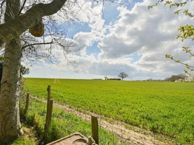 3 Bedroom Semi detached House For Sale In Hamstreet, Ashford