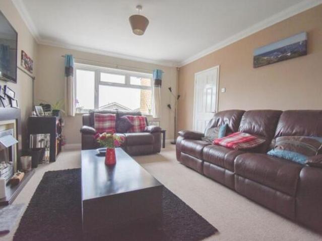 3 bedroom semi detached house for sale in Haden Close, Bedford, MK41