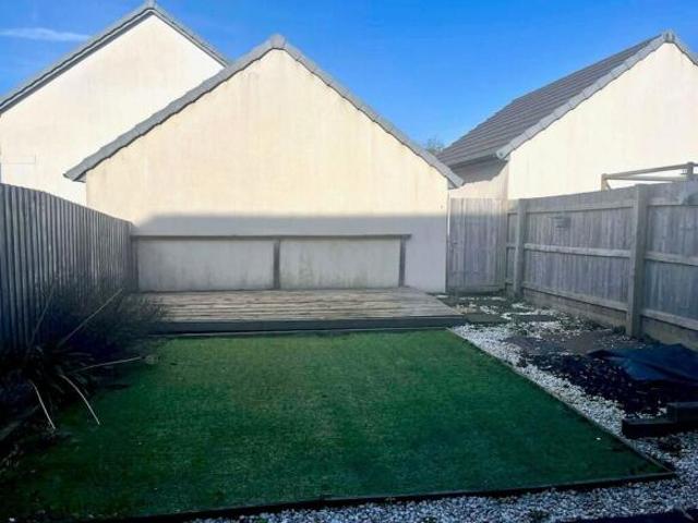 3 bedroom semi detached house for sale in Halecombe Road, Saltram Meadow. 3 bed semi detached house with garage and off road parking. PL9