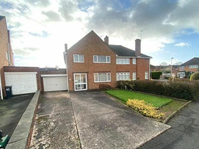 3 Bedroom Semi detached House For Sale In Halesowen, West Midlands