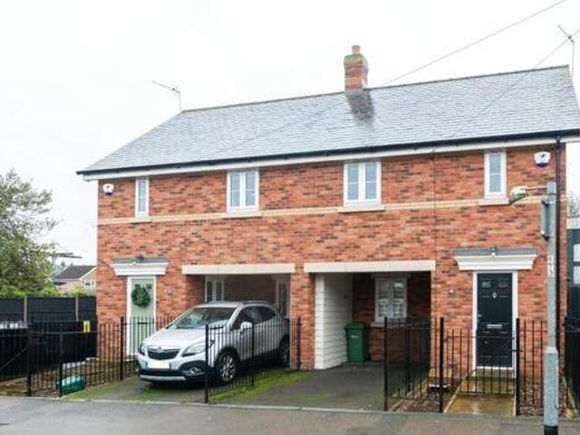 3 Bedroom Semi detached House For Sale In Halstead, Essex
