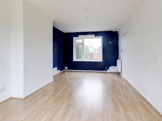 3 bedroom semi detached house for sale in Hartcroft Road, Nottingham, NG5