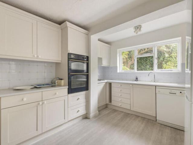 3 bedroom semi detached house for sale in Harvey Road, Surrey, GU1