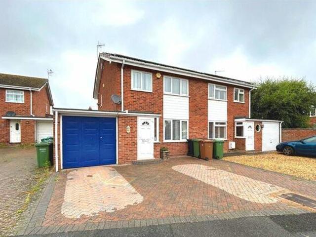 3 Bedroom Semi detached House For Sale In Harvington