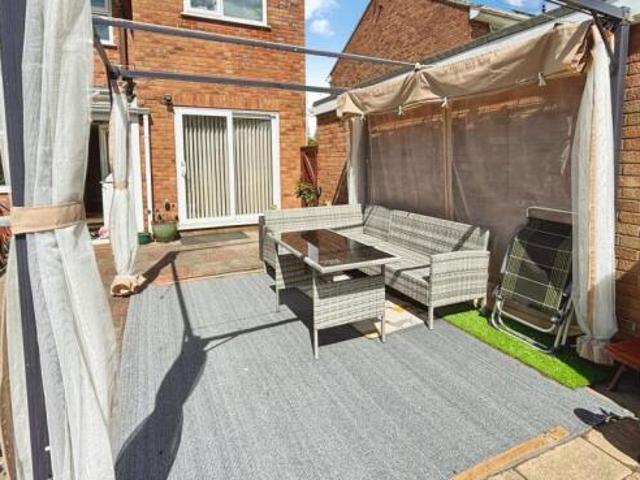 3 bedroom semi detached house for sale in Harwich Close, Lincoln, LN5