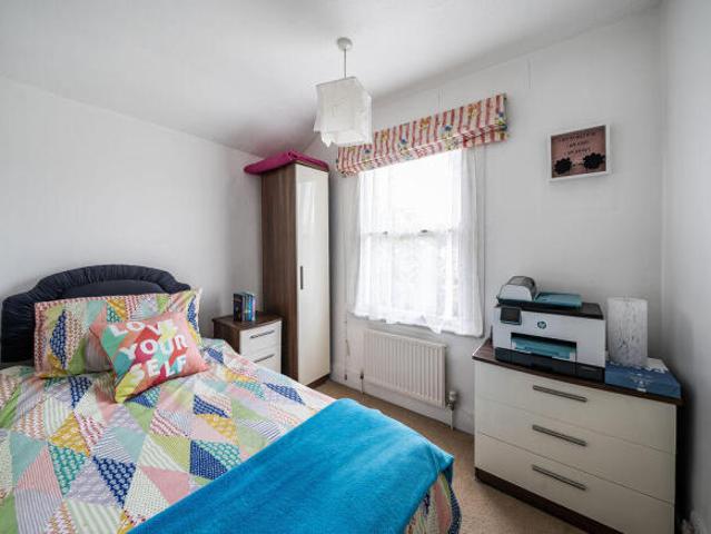 3 bedroom semi detached house for sale in Harlesden Road, St Albans AL1