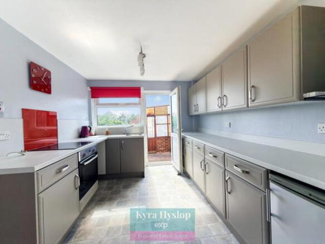 3 bedroom semi detached house for sale in Harringcourt Road, Exeter, EX4 8PH, EX4