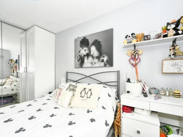 3 bedroom semi detached house for sale in Harrow Close, Swindon, SN3