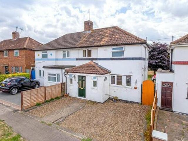 3 Bedroom Semi detached House For Sale In Hatfield
