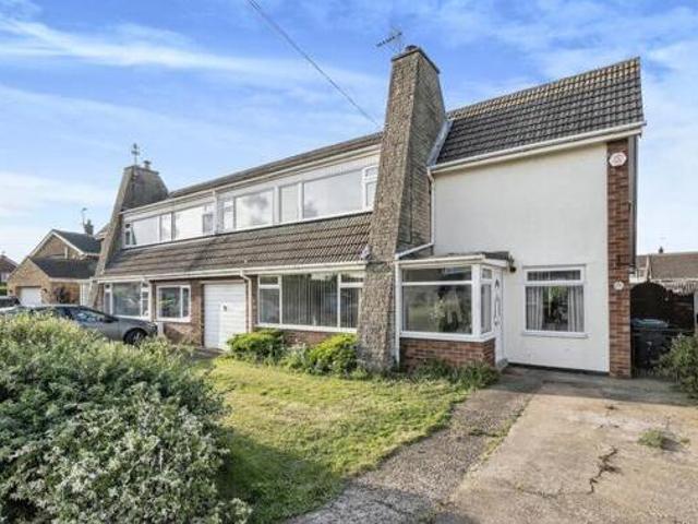 3 Bedroom Semi detached House For Sale In Hatfield