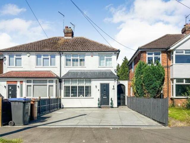 3 Bedroom Semi detached House For Sale In Hatfield