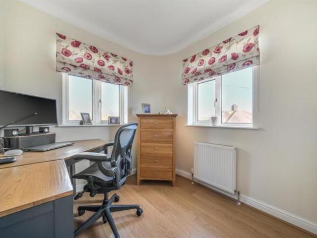 3 bedroom semi detached house for sale in Hawthorne Close, Petts Wood, BR5