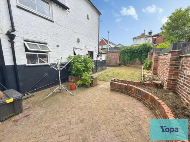 3 bedroom semi detached house for sale in Haydon Street, Basford, Stoke on trent, ST4