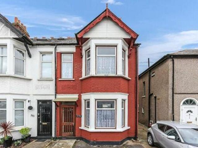 3 Bedroom Semi detached House For Sale In Hayes