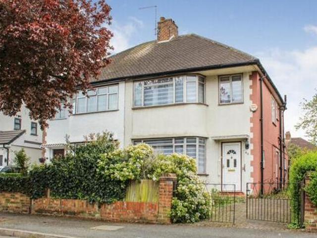3 Bedroom Semi detached House For Sale In Hayes