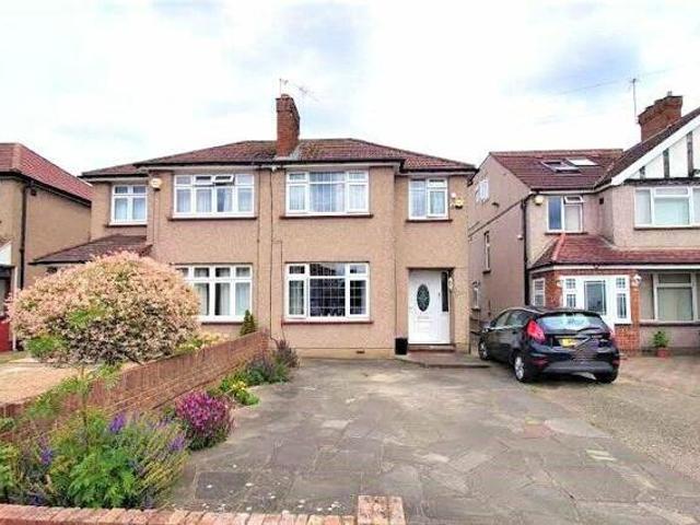 3 Bedroom Semi detached House For Sale In Hayes, Greater London