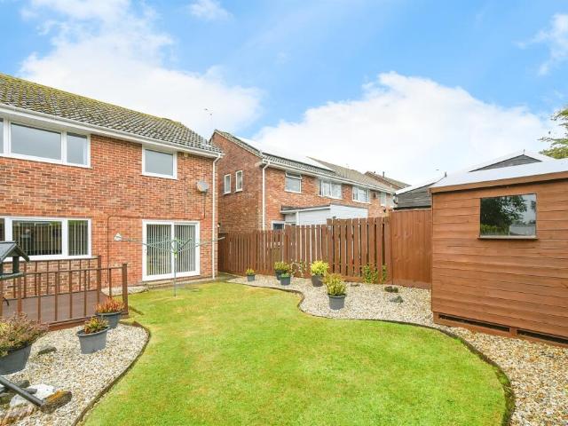 3 bedroom semi detached house for sale in Haynes Close, SWINDON, SN3