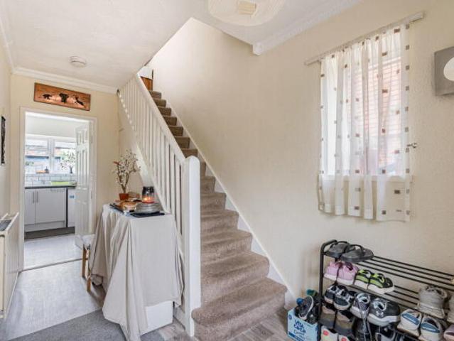 3 bedroom semi detached house for sale in Hazel Avenue, Guildford, GU1