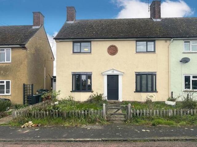 3 Bedroom Semi detached House For Sale In Hempstead