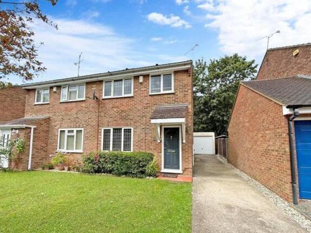 3 Bedroom Semi detached House For Sale In Hempstead, Gillingham
