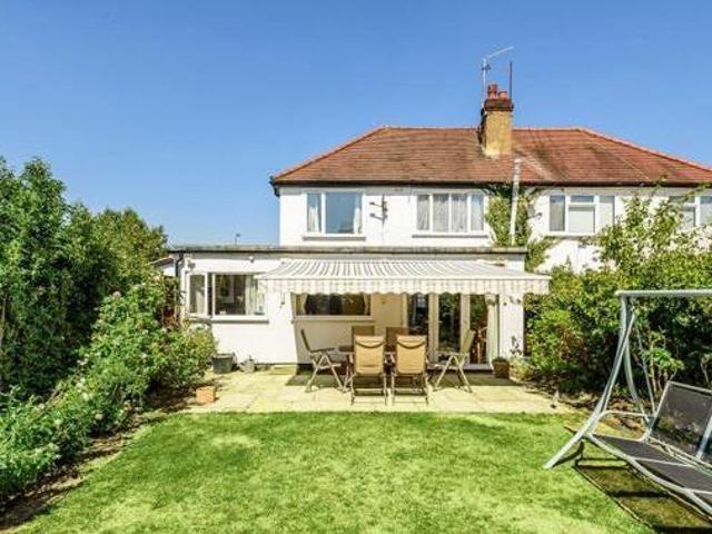 3 Bedroom Semi detached House For Sale In Hendon
