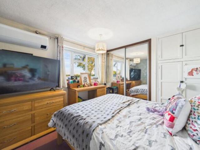 3 bedroom semi detached house for sale in Heath Close, Hallow, Worcester, Worcestershire, WR2
