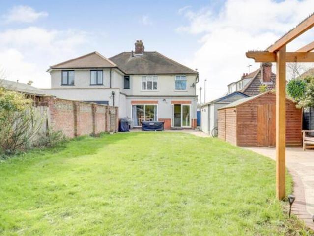 3 bedroom semi detached house for sale in Heath Road, Ipswich, IP4
