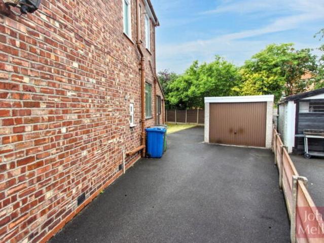 3 bedroom semi detached house for sale in Heathcote Avenue, Heaton Norris/Moor SK4 2QF, SK4