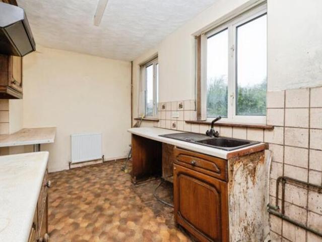 3 bedroom semi detached house for sale in Heathcote Road, Fishponds, Bristol, BS16