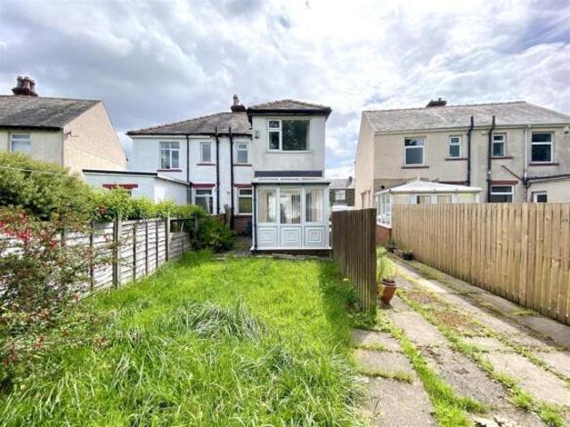 3 bedroom semi detached house for sale in Heatherfield Crescent, Huddersfield, HD1