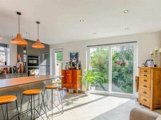 3 Bedroom Semi detached House For Sale In Headley Park, Bristol