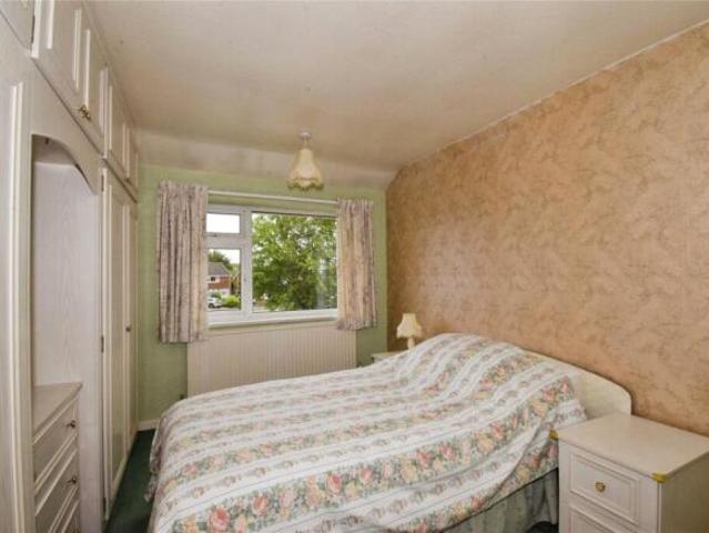 3 bedroom semi detached house for sale in Heddington Way, Leicester, Leicestershire, LE2
