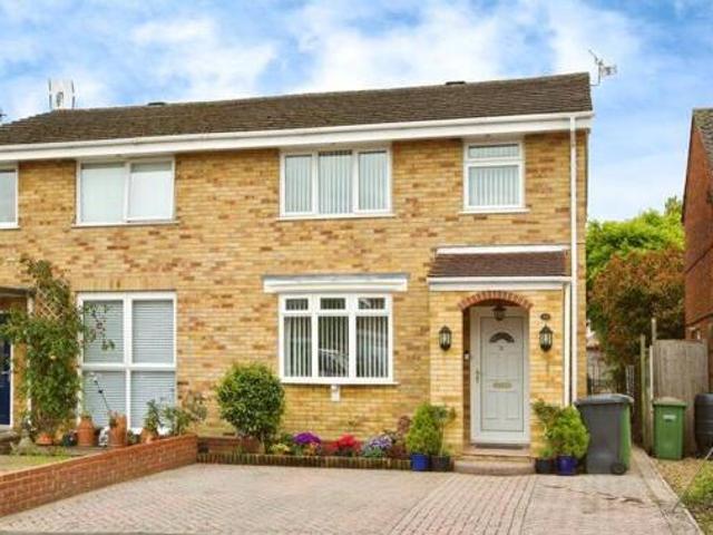3 Bedroom Semi detached House For Sale In Hedge End