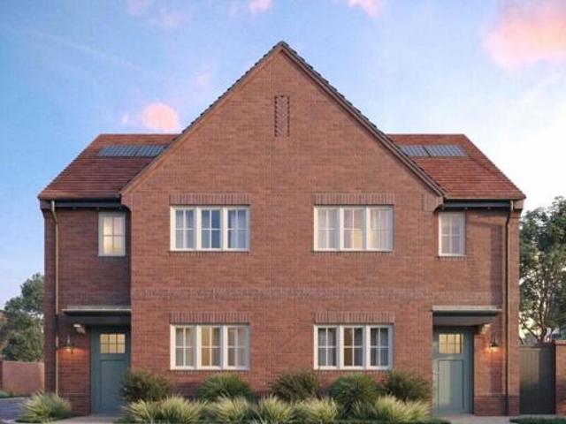 3 Bedroom Semi detached House For Sale In Hedge End, Southampton