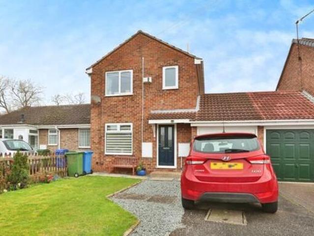 3 Bedroom Semi detached House For Sale In Hedon, Hull