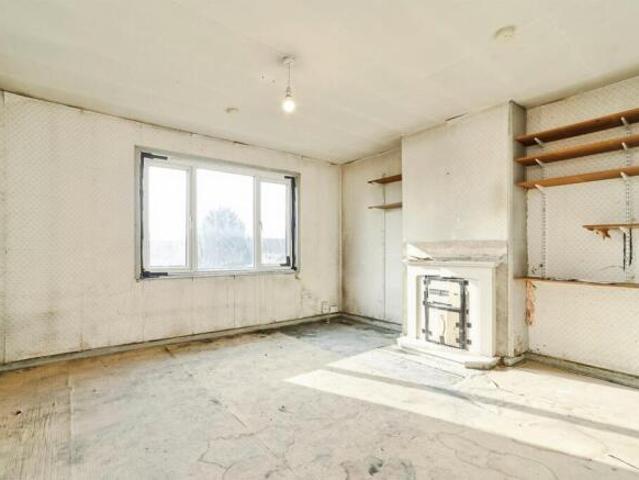 3 bedroom semi detached house for sale in Heights Drive, Leeds, LS12