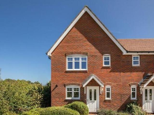3 Bedroom Semi detached House For Sale In Hellingly