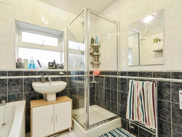 3 bedroom semi detached house for sale in Hetton Road, LEEDS, LS8