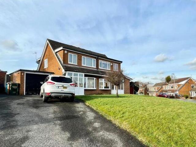 3 Bedroom Semi detached House For Sale In Heywood, Greater Manchester